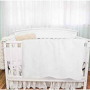 MONOBLANKS Baby Quilt Personlized Monogram Lightweight Embossed Scalloped Throw Blanket Four Seasons (White)