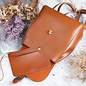 SUNLIGHT LEAVES Simple Vegan Leather Flap 3 Way Convertible Backpack For Women Classic Vintage Faux Leather Fashion Daypack (Light Brown)