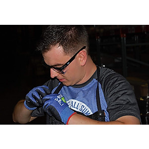 MAGID ANSI Z87+ Performance Anti-Fog Safety Glasses with Side Shields, Scratch-Resistant, Comfortable & Stylish, Cloth Case Included, Clear Lens, Y50 Iconic Design, Y50BKAFC (1 Pair)