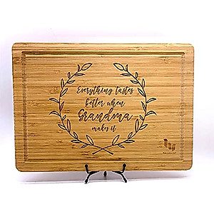 Personalized Cutting Board for Mom or Grandma, Custom Engraved Kitchen Gift, Customized Mom and Grandma Gift from Daughter or Son, Kitchen Sign with Stand, 12 Designs and 3 Sizes