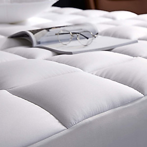 Seward Park Twin Size Mattress Pad Cooling Breathable Quilted Mattress Topper Fluffy Fitted Deep Pocket Pillow Top Mattress Cover White