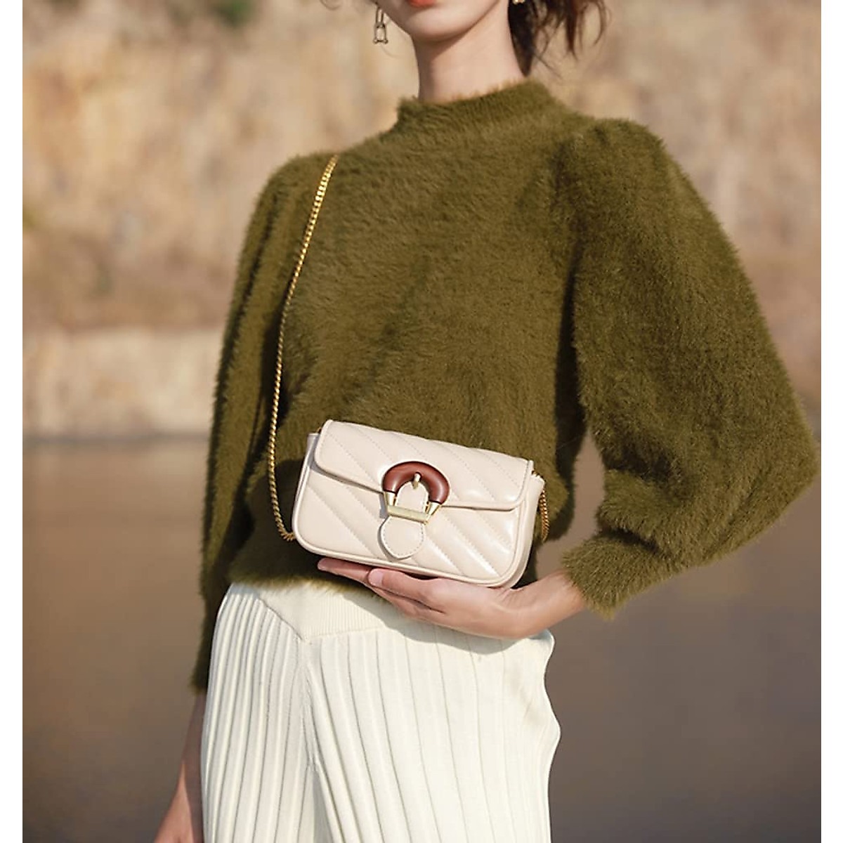 YXBQueen Women's Shoulder Handbags White Crossbody Purse PU Leather Crossbody Bags for Women Quilted Crossbody Bag