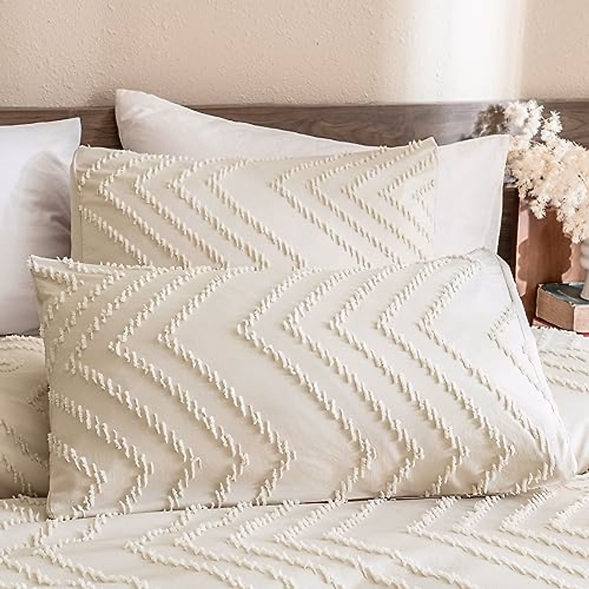 Andency Beige Queen Comforter Set, 3 Pieces Boho Chevron Bedding Comforter Sets (1 Tufted Comforter & 2 Pillowcases), Summer Lightweight Fluffy Shabby Chic Microfiber Down Alternative Bed Set