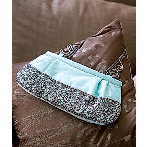 The Book of Bags: 30 Stylish Projects for Beautifully Sewn Bags (IMM Lifestyle Books)