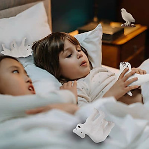 Realistic Mini Arctic Animal Figures Toy Polar Animals Figurines Toy Playset with Polar Bear Snowy Owl Seals White Fox Beluga Wolf Cognitive Toys for Kids Toddlers 6PCS