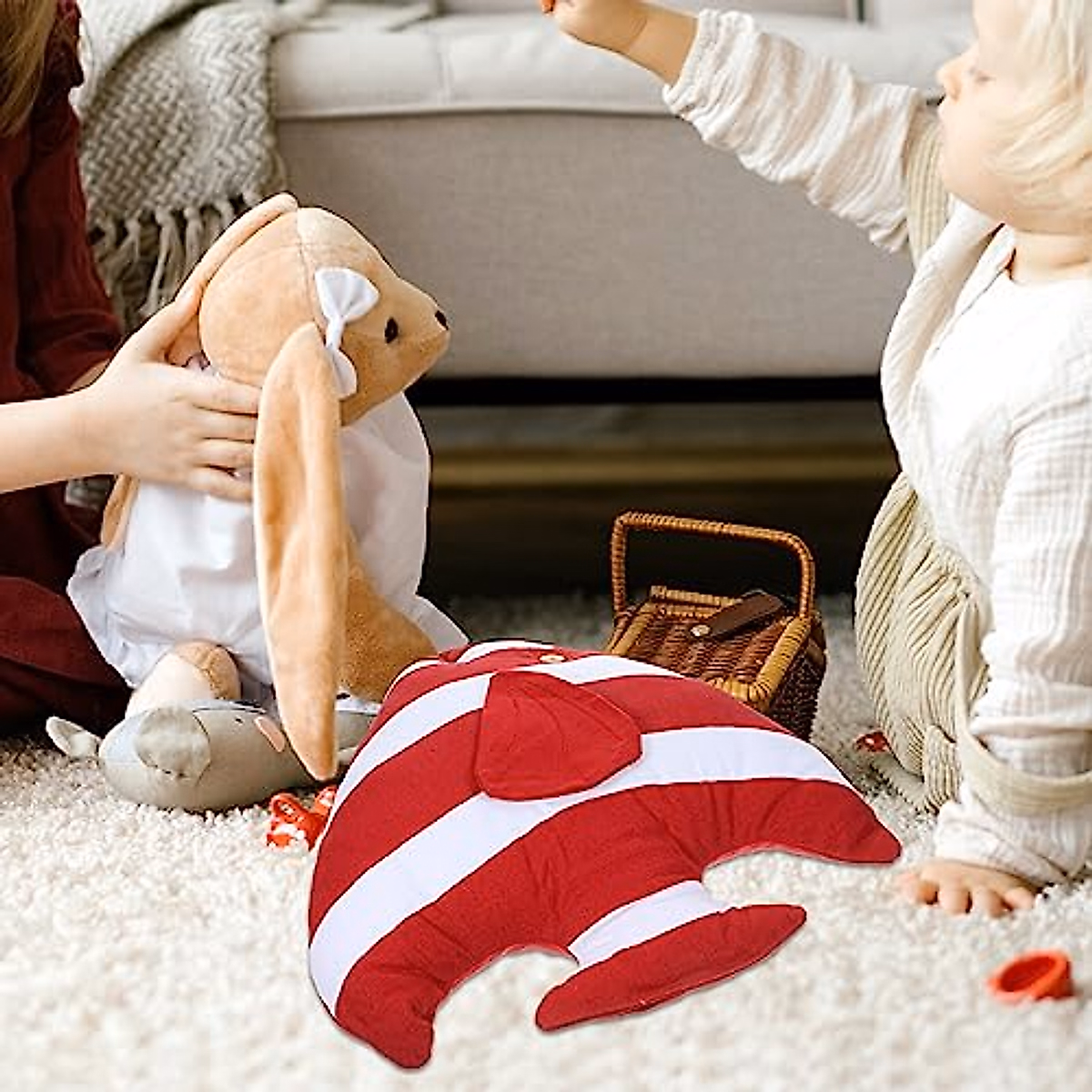 Garneck Tropical Fish Decorative Throw Pillow, Cotton Cushion Aesthetic Accent Pillow Fish Throw Pillow for Couch Dorm Bed Beachy Room Decor, 17.3x15.3 Inch