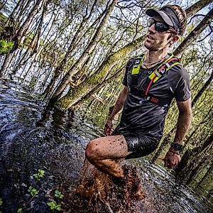 USWE Outlander Hydration Pack with Water Bladder, Hydration Backpack - Backpack for Cycling, MTB, Trail Running & More (2L, Orange)