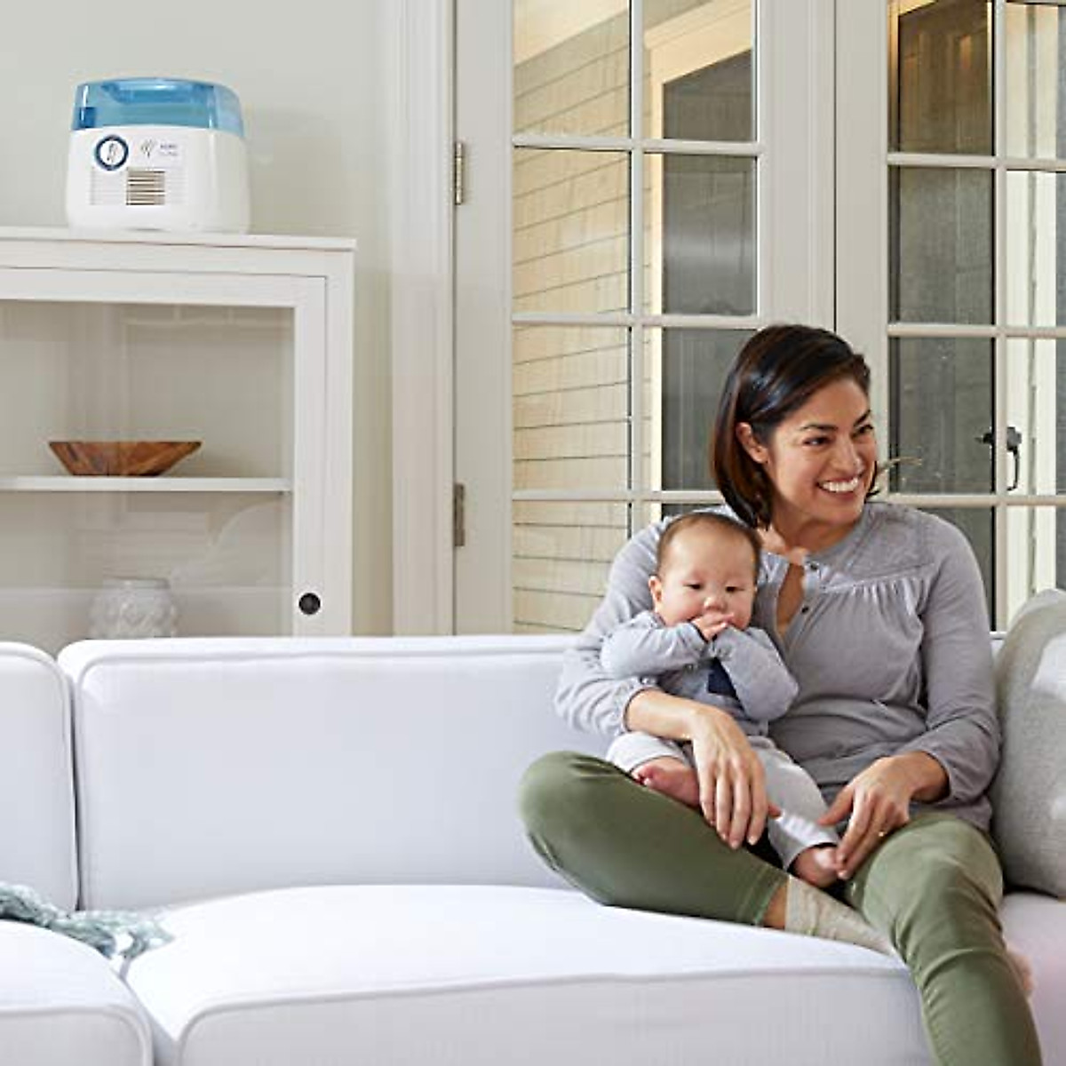 Vicks V3900 Cool Mist Humidifier, Medium Room, Humidifier for Baby and Kids Rooms, Bedrooms and More