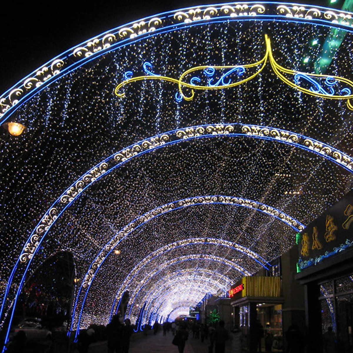 CREAMOON Christmas Net Lights Outdoor Rainproof Net Light with 8 Lighting Modes Hanging String Mesh Lights for Christmas Trees, Wedding, Garden, Party Outdoor Decorations(US Plug)