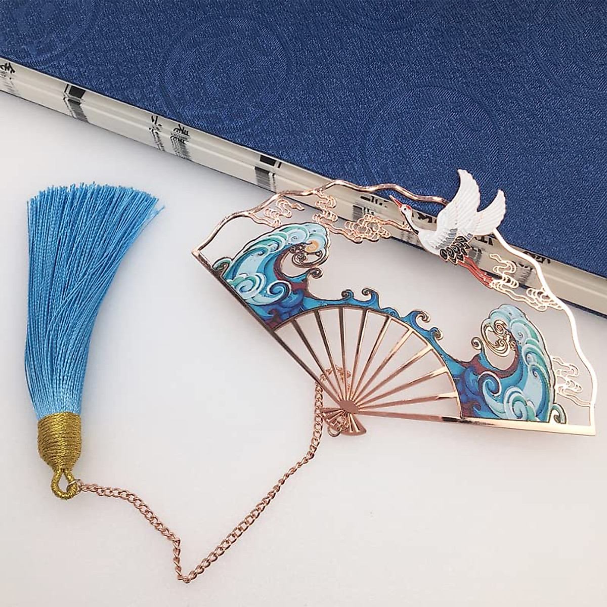 Bookmark Retro Folding Fan Bookmarks Metal White Crane Flying Over The Waves Tassel Bookmark Stationery Book Clip Book Marks Accessories
