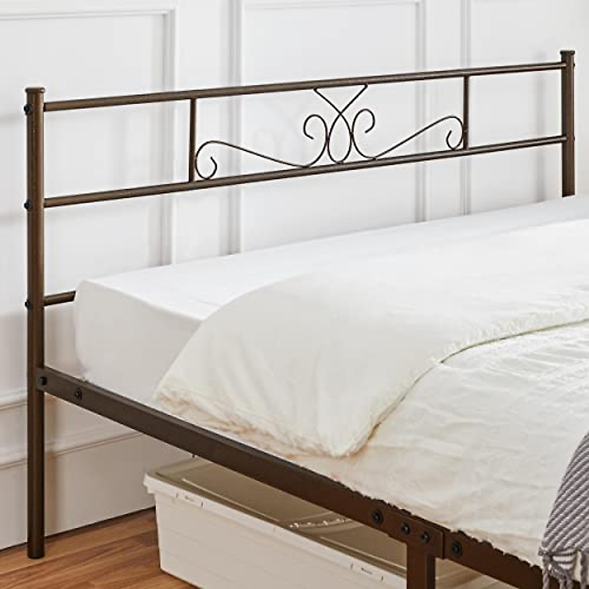 Yaheetech Classic Metal Platform Bed Frame with Headboard and Footboard Flower Design Mattress Foundation Easy Set Up Structure Full Size Bronze