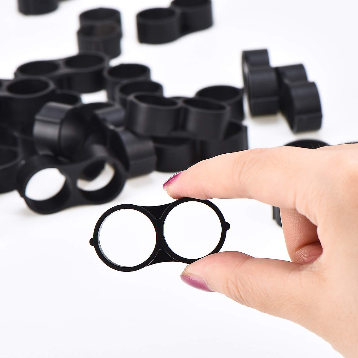 Outus 20 Pieces 1/2 Inch Drip Tubing End Closure Drip Irrigation Hose End Plug Fitting