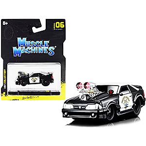 Maisto 1:64 Muscle Machines 1993 Ford Mustang SVT Cobra Highway Patrol, Assorted Color
