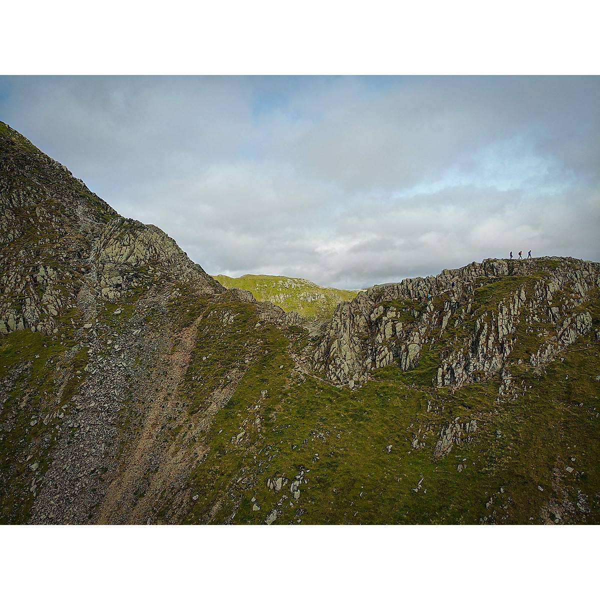 Inov-8 Men's Roclite G 345 GTX Mid Waterproof Lightweight Hiking Running Boots, Brown/Red, 9.5