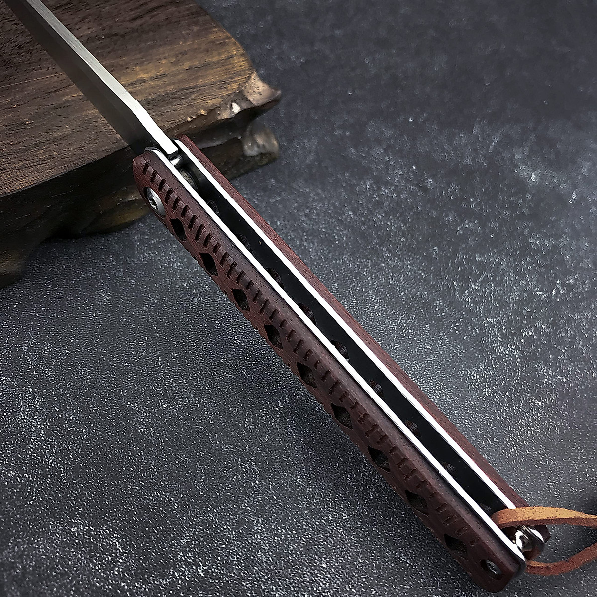 HUAAO 7.3’’ Folding Pocket Knife, EDC Small Knife with D2 Steel Blade, Rosewood Handle, Liner Lock, Flipper Open, for Camping Hunting Outdoor