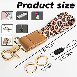 Handlein Key Ring Bracelet ，Mini Keychain Bracelet for Women，Key Rings for Keychains Holder Car ID Badges Card Wallet Phone Camera.（Leopard）