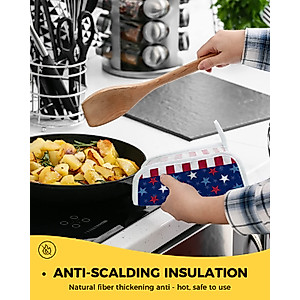 Memorial Day 2 Pack Pot Holders Heat Insulation Hot Pads, USA Patriotic Star Washable Oven Pot Holder Set for Kitchen Blue Red White Stars Potholders for Baking Cooking Dining Table