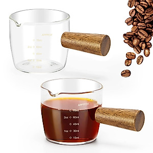 Catcan 2 Packs Single Spout Espresso Shot Glass, 75ML Single Spout Espresso Measuring Cup with Wood Handle, Espresso Glass Carafe Shot Glass Mini Milk Glass Cup for Barista Coffee Carafe Milk