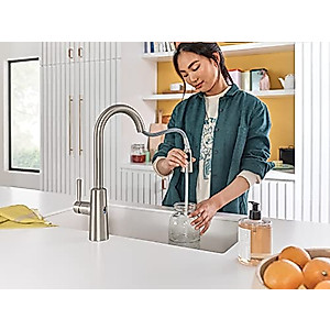 Moen Riley Spot Resist Stainless Hands-Free Touchless Sensor Single Handle Pull Down Kitchen Faucet, 7402EWSRS