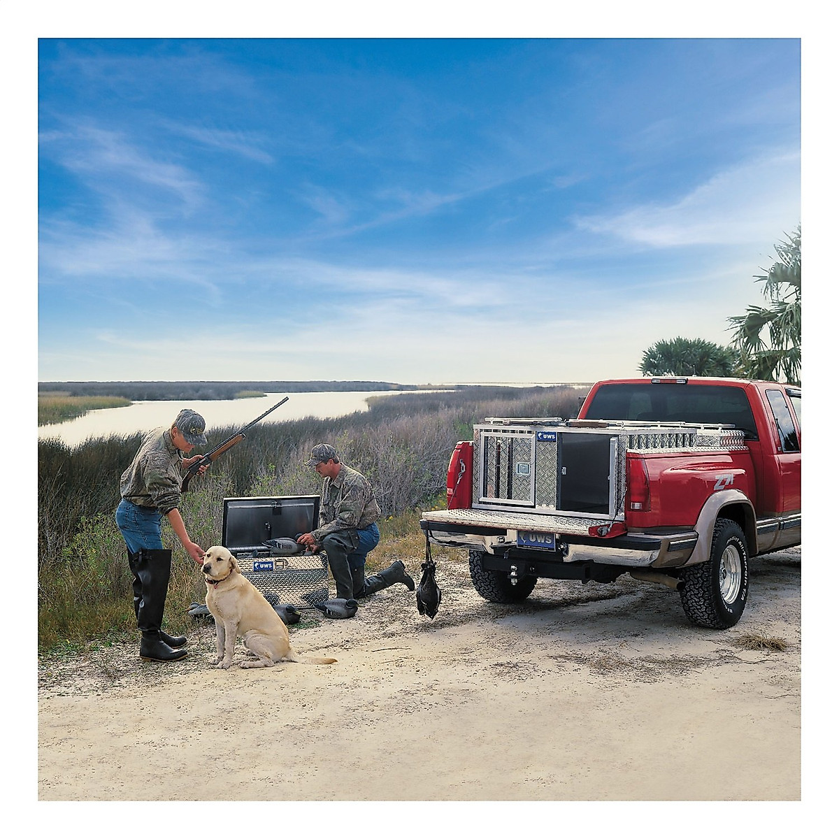 UWS DB-4848N 48" Northern 2-Door Deep Dog Box with Divider