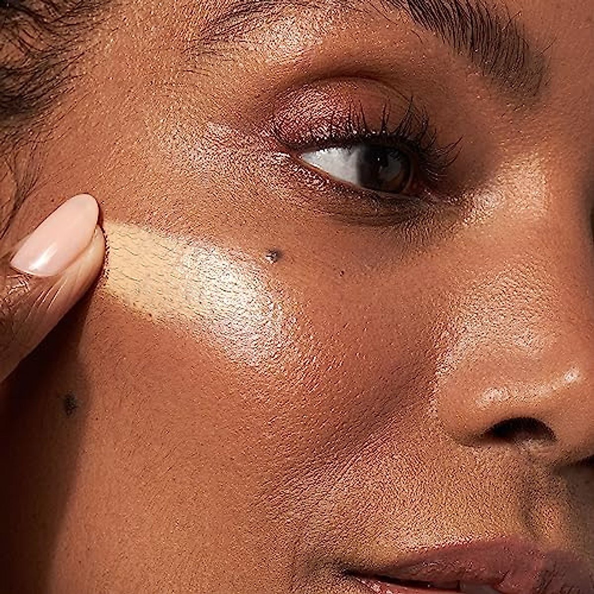 MDSolarSciences Gleam and Glow SPF 50–Highlight Tinted Moisturizer with Broad Spectrum UV Protection–Blendable Sunscreen with Antioxidant VitaminC and Green Tea–Sheer, Natural Glow,1.7 Fl Oz, Lavender