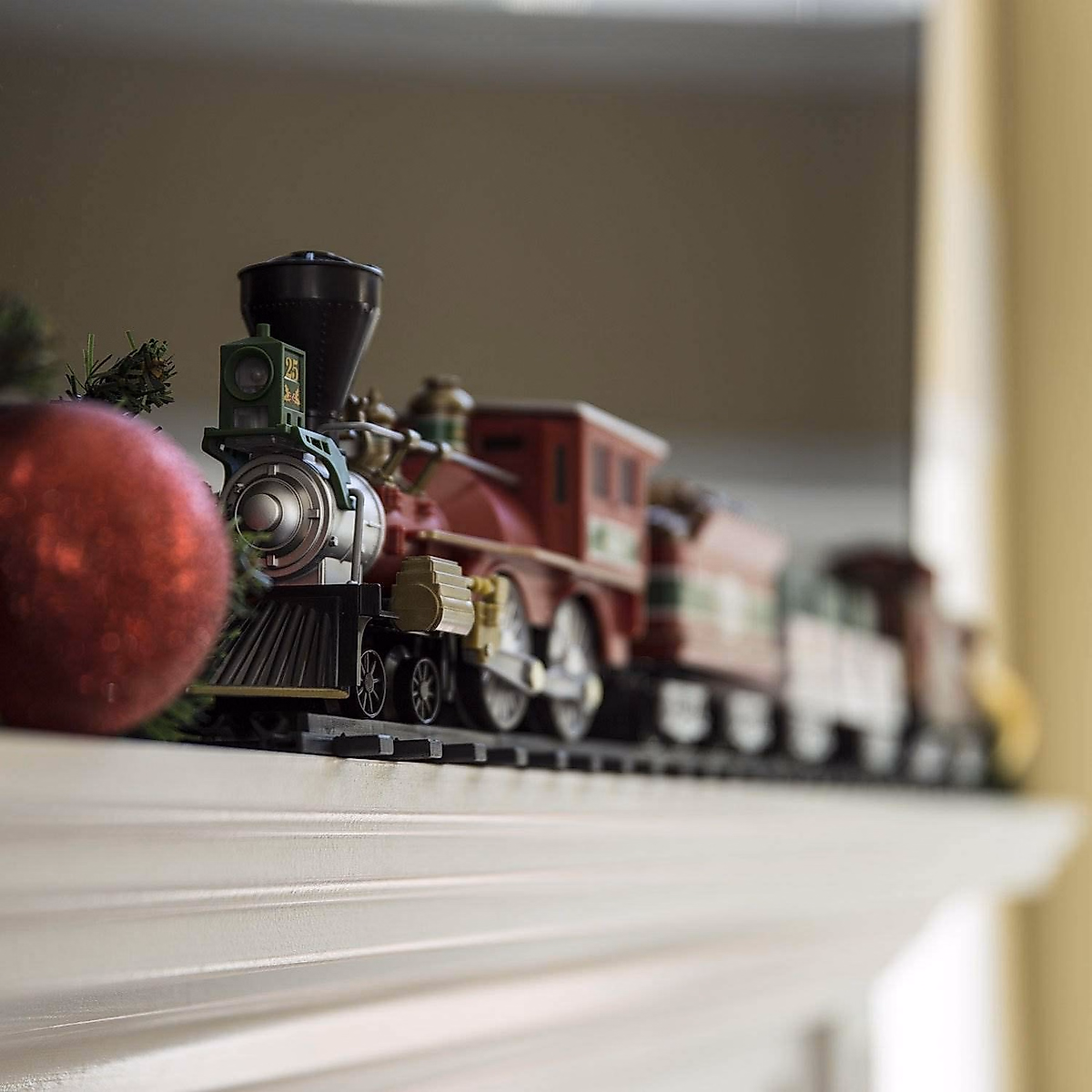 Lionel North Pole Central Ready-to-Play Freight Set, Battery-powered Model Train Set with Remote