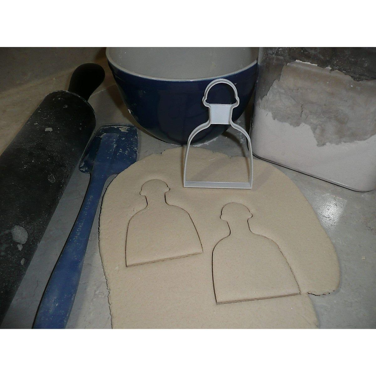 TEQUILA DRINK BOTTLE OUTLINE COOKIE CUTTER MADE IN USA PR2862