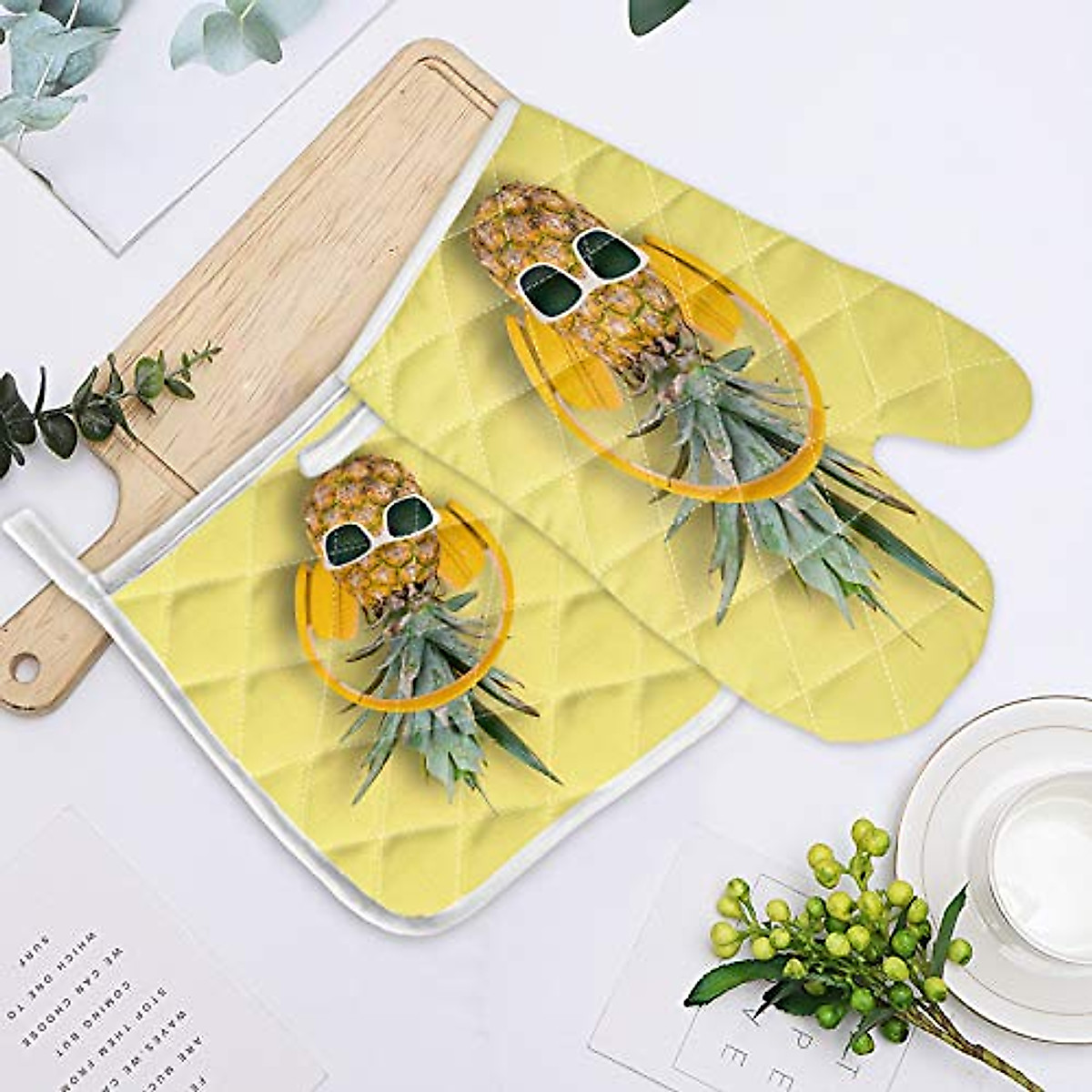 Set of Oven Mitt and Pot Holder,Pineapple Sunglasses Music Mini Oven Gloves and Hot Pads Yellow Funny Tropical Fruit Heat Resistant Kitchen Decor for Cooking BBQ Baking