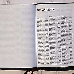 NKJV Holy Bible, Giant Print Center-Column Reference Bible, Black Leather-look, Thumb Indexed, 72,000+ Cross References, Red Letter, Comfort Print: New King James Version