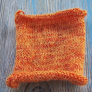 3 Skeins Colorful Soft Yarn, 400 Meters/437yd Gradient Multi Color Warm Wool Yarn Single-Layer Knitting Yarns for Knitting and Crocheting DIY Crafting Scarf Shawl Hat Sweater Coat