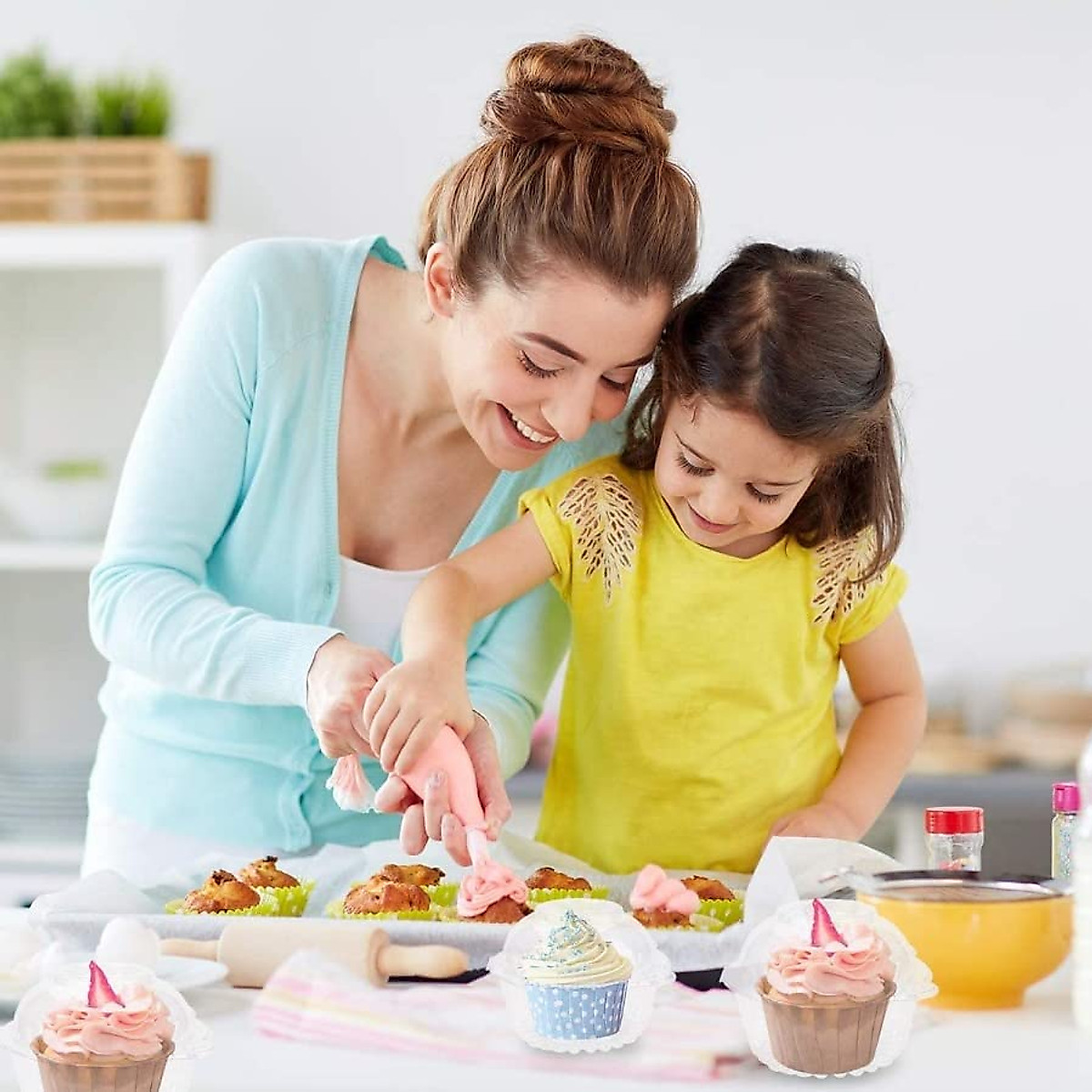 Yosoo Cupcake Containers 100Pcs Transparent PP Cups Single Muffin Cup Boxes Cakes Holder Patty Container Baking Carriers Single Cup Size 10 x 8cm / 3.94 x 3.15inch