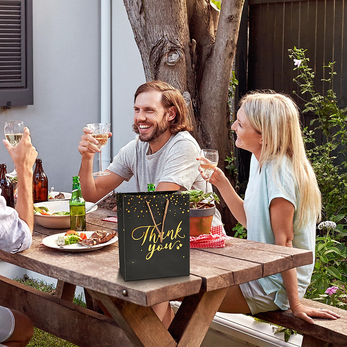 PAICUIKE 24 Pcs 8.3x3.15x5.9 Inch, 8 Colores Kraft Paper Gift Bag with Handles Bulk, Goodie Bags for Birthday Party Favor Bags & Rainbow Gift Bags & Gift Wrap Bags