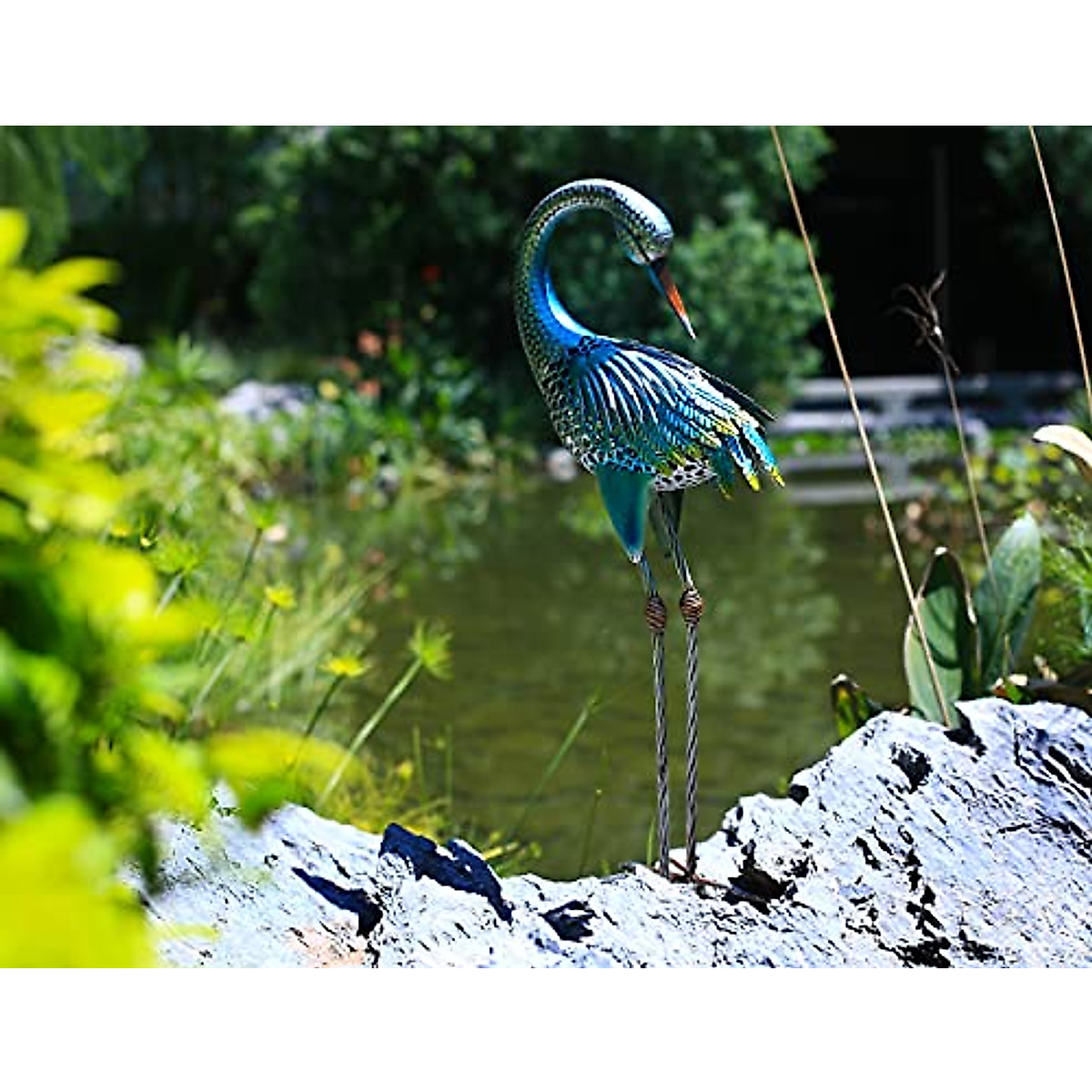 TOMBABY Solar Metal Garden Preening Crane Statue Metal Heron Outdoor Decor, Yard Art Bird Decoy for Backyard Pond