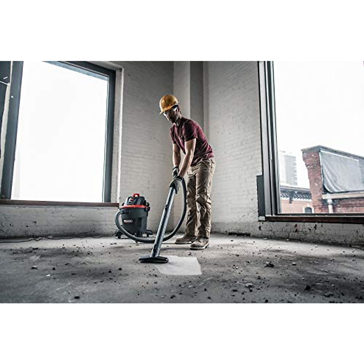 RIDGID, 62698, 6 Gallon RT0600 NXT Wet/Dry Vac, RED Professional Industrial, 4.25 HP, Dark Gray and Red & RIDGID VT2534 7-Piece Auto Detailing Vacuum Hose Accessory Kit for 1 1/4 Inch Vacuums