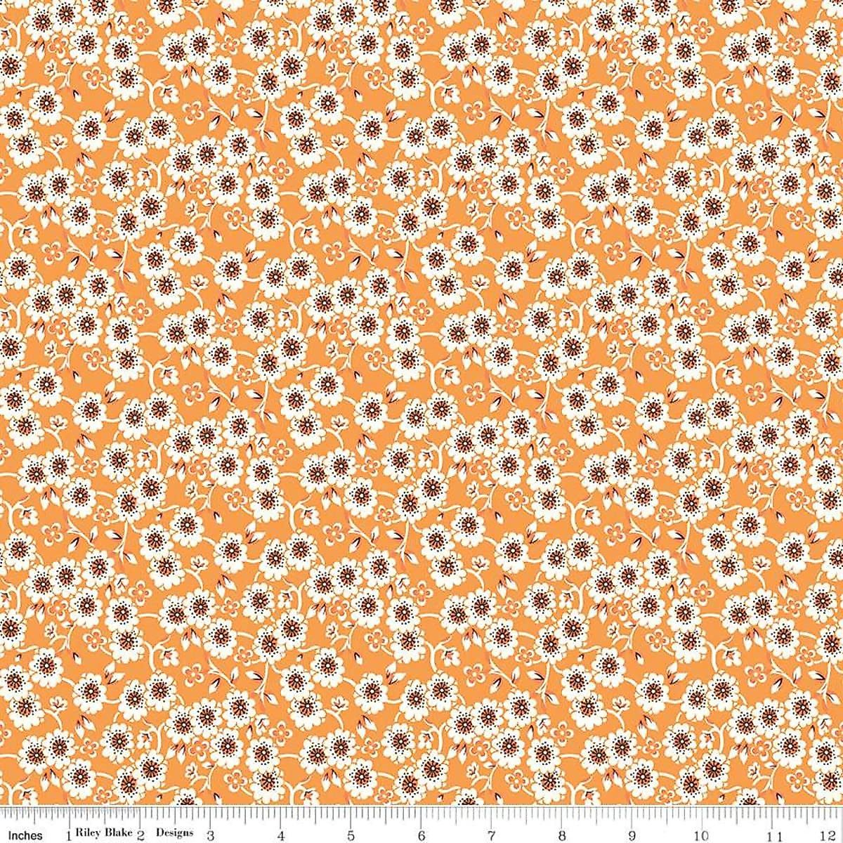 Flea Market Fat Quarter Bundle (39 Pieces) by Lori Holt for Riley Blake 18 x 21 inches (45.72 cm x 53.34 cm) Fabric cuts DIY Quilt Fabric