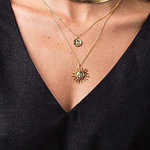MEVECCO Sun Necklace 18K Gold Plated Dainty Gold Necklace Women Sunshine Pendant Choker Delicate Gold Sunburst Layering Necklace Christmas Gift for her