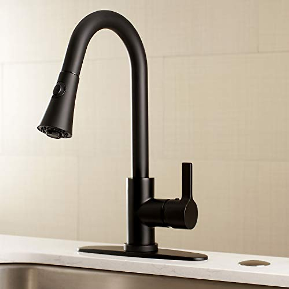 Kingston Brass LS8720CTL Continental Single-Handle Pull-Down Kitchen Faucet, Matte Black