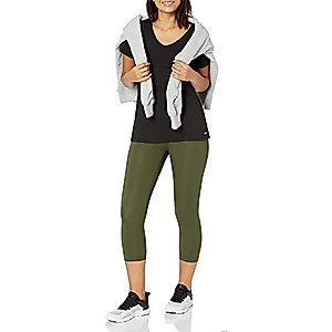 Amazon Essentials Women's Tech Stretch Short-Sleeve V-Neck T-Shirt (Available in Plus Size), Pack of 2, Black, Medium