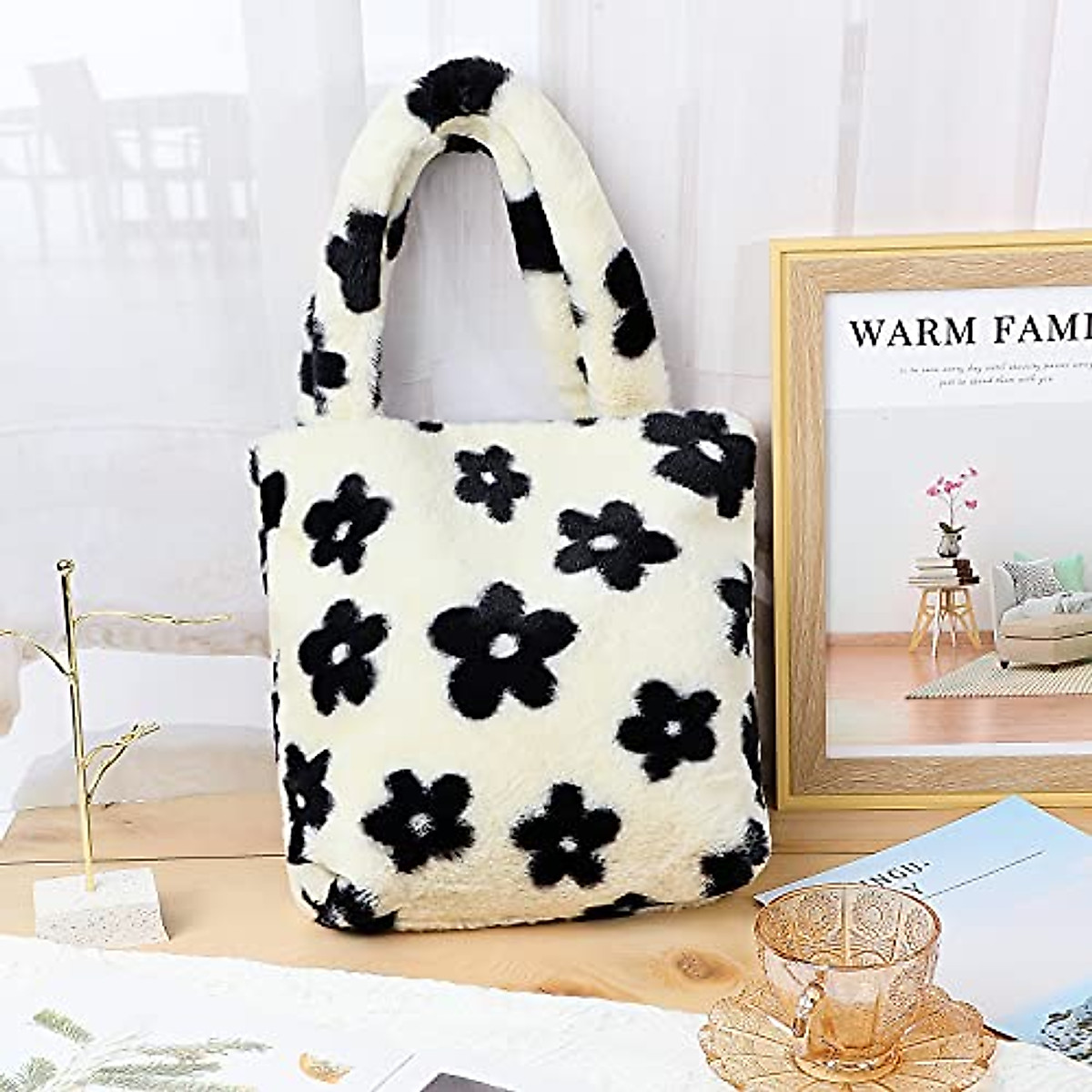 Fluffy Underarm Bag Fluffy Shoulder Bag Furry Plush Underarm Handbag Faux Fur Flower Tote Bag for Ladies Girls Women (Small)