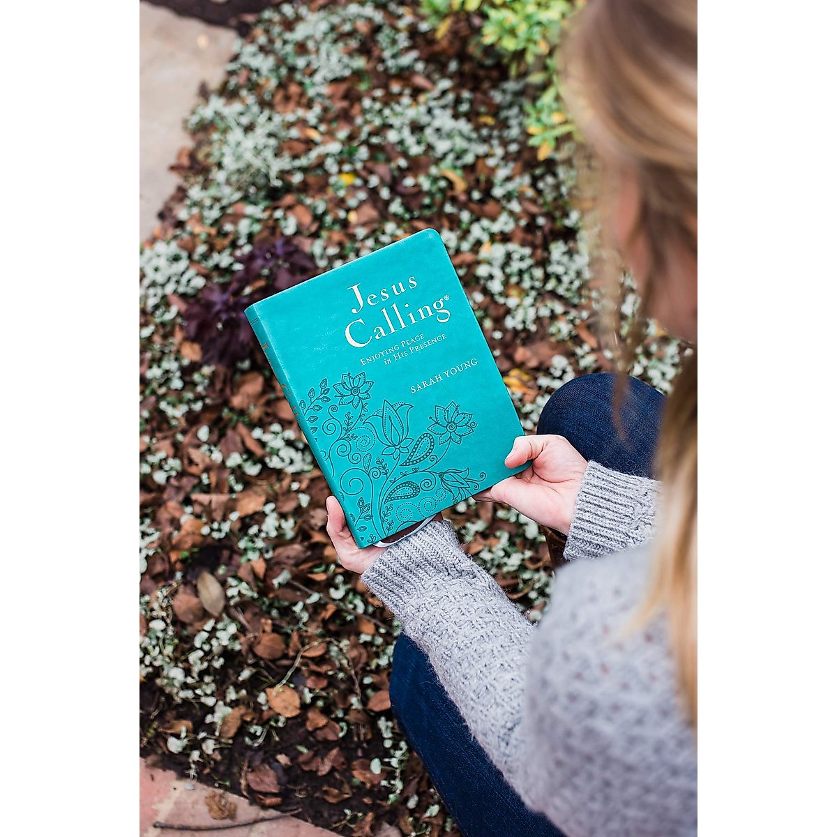 Jesus Calling, Large Text Teal Leathersoft, with Full Scriptures: Enjoying Peace in His Presence (a 365-Day Devotional)