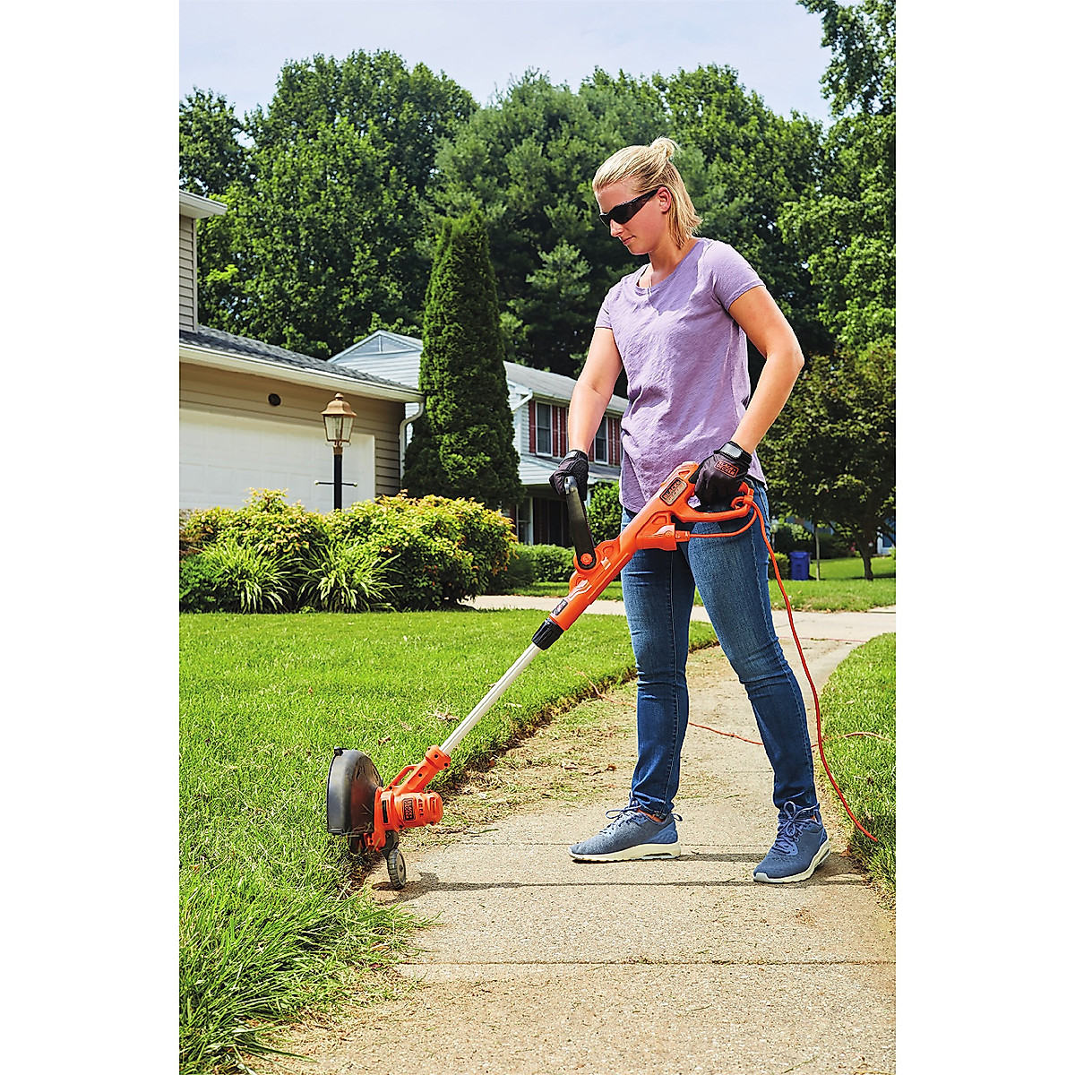 BLACK+DECKER String Trimmer, Electric, 14-inch (BESTE620)