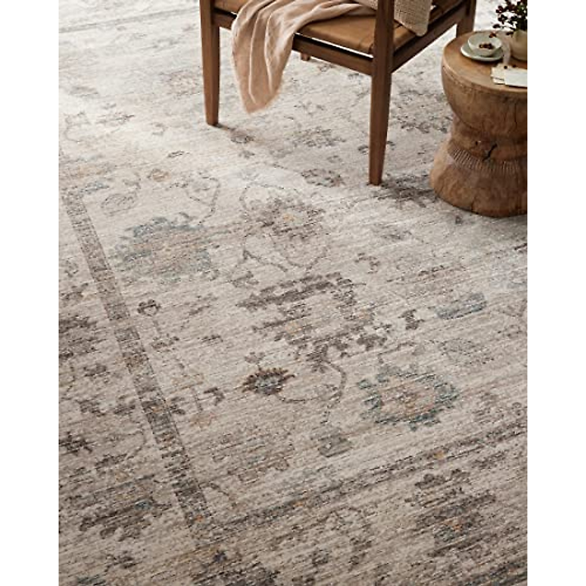 Magnolia Home by Joanna Gaines x Loloi Millie Collection MIE-01 Silver / Dove 7'-10" x 10' Area Rug