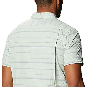 Columbia Men’s Silver Ridge Short Sleeve Seesucker Shirt, Moisture Wicking, Sun Protection, Sea Sprite Stripe, X-Large