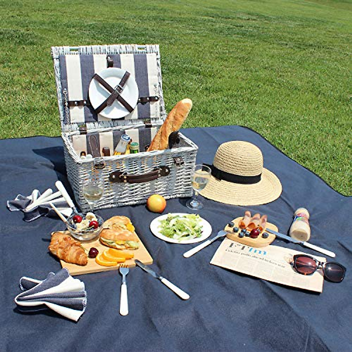 Picnic Basket for 2 Persons with Waterproof Blanket, Durable Wicker Picnic Hamper Set, Willow Picnic Basket Accessories Plates and Utensils, Perfect Wedding, Birthday Gift (Grey Washed)