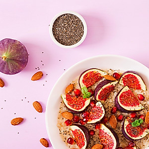 Elan Organic Chia Seeds, 8.8 oz, Natural Raw Black Chia Seeds, Plant-Based, Non-GMO, Vegan, Gluten-Free, Kosher, Gels Easily, Superfood