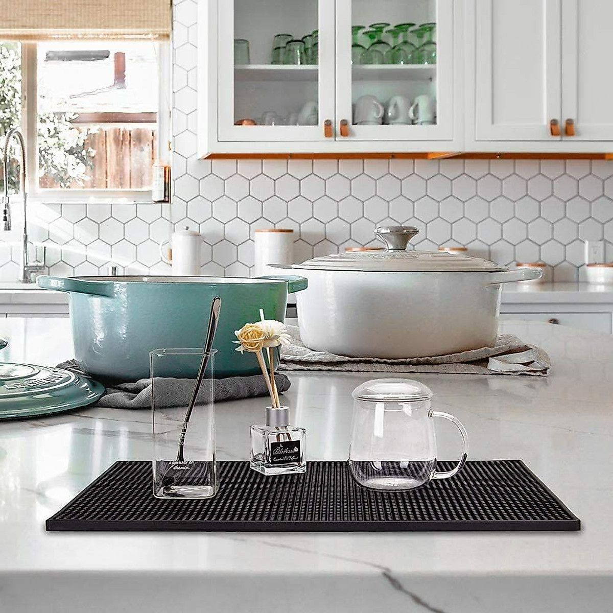 2 Pack Bar Service Mat, Black Salon Barber Work Station Mat, Anti-Slip Flexible Rubber Work Mat for Clippers, Professional Countertop Protection Mat for Bar Service, Sink Mat, Beauty Salon 12"x6"