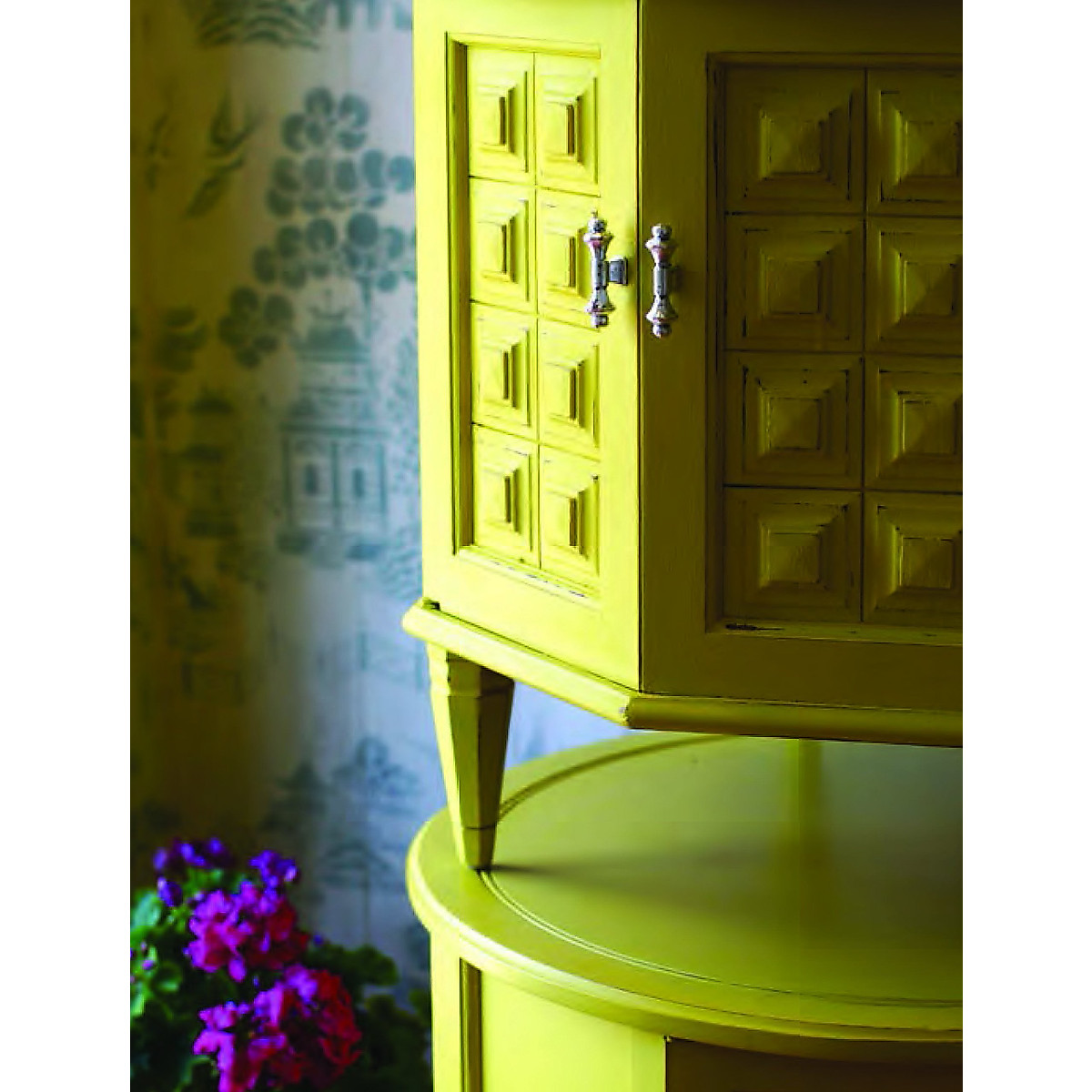 Upstyle Your Furniture: Techniques and Creative Inspiration to Style Your Home