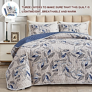 Joyreap 2 Pieces Microfiber Quilt Set, Botanical Blue Leaves on Light Gray Reversible Design, Bedspread Bed Cover for All Season, 1 Quilt and 1 Pillow Sham (Twin, 68x86 inches)