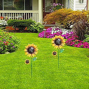 YEAHOME Garden Decor for Outside, 2 Pack Sunflower Garden Stakes Spring Decor, Metal Flowers with Shaking Head Yard Art for Outdoor Yard Lawn Patio Decoration
