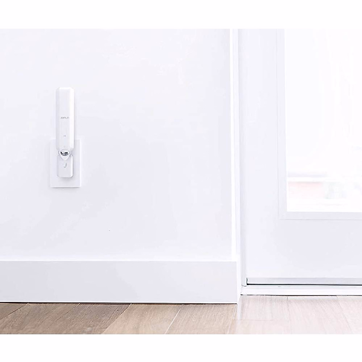 AmpliFi HD WiFi MeshPoint by Ubiquiti Labs, Seamless Whole Home Wireless Internet Coverage, Replace WiFi Range Extenders, Expand Mesh WiFi System, Add to AmpliFi Router or Third Party Routers